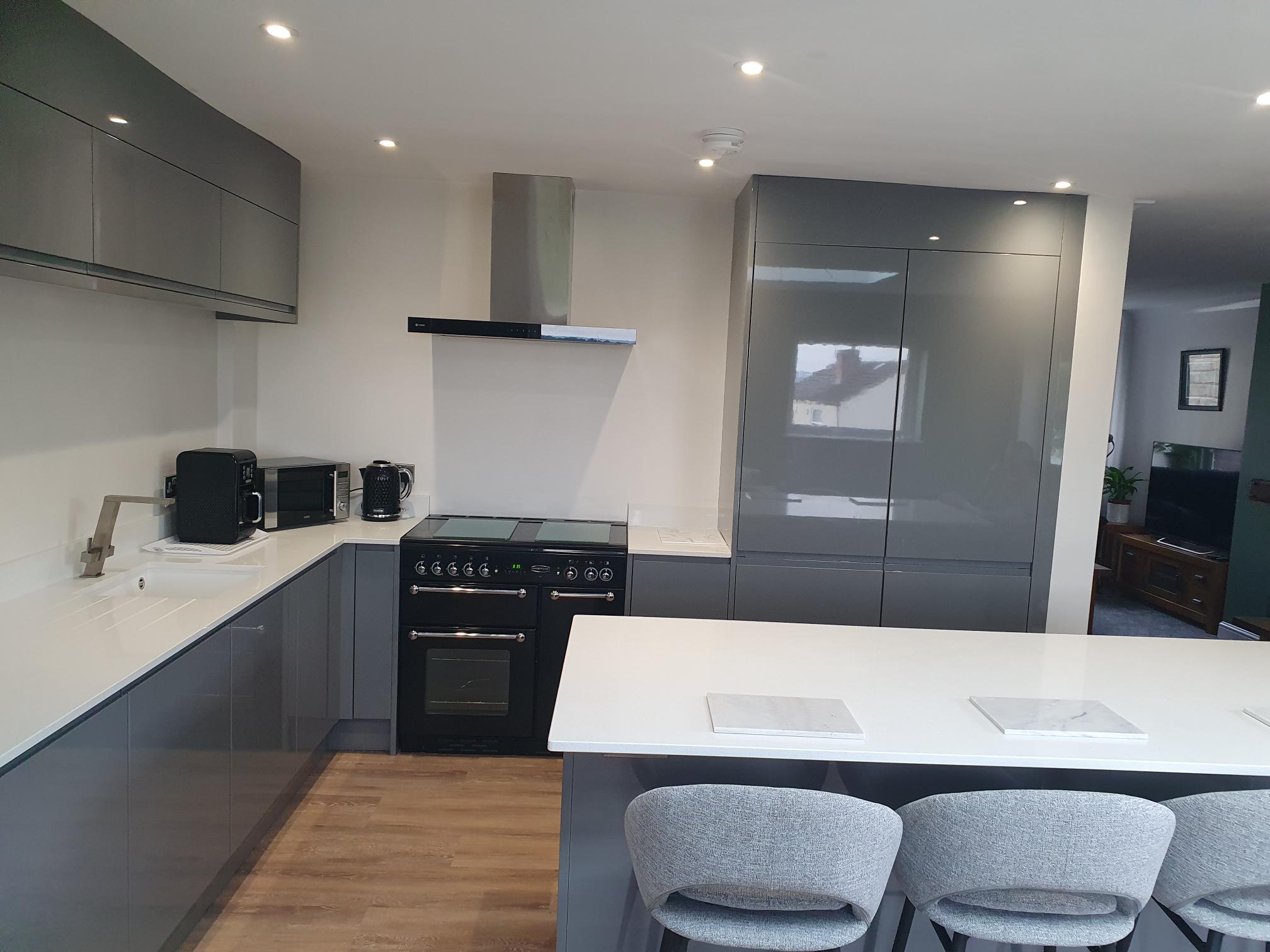 Island Kitchen Lucente Dust Grey | Sheffield Kitchen Outlet